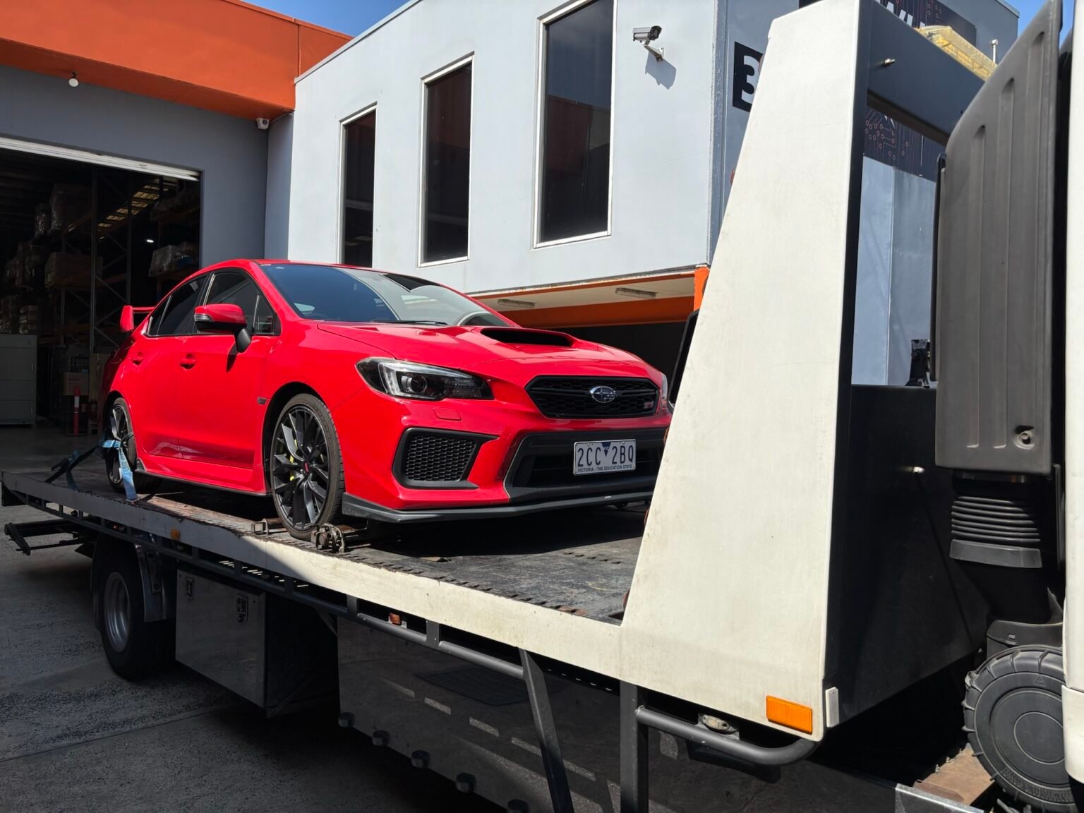 Tow Truck Hire in Melbourne || Ready Towing-24/7 Towing Services